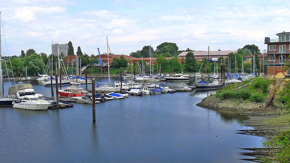 Der Yacht-Hafen in Hamburg-Finkenwerder | Marina Rüsch GmbH